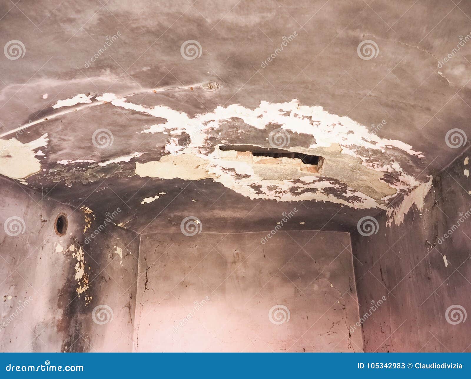 Damp Moisture on Wall and Ceiling Stock Image - Image of damage, mist ...