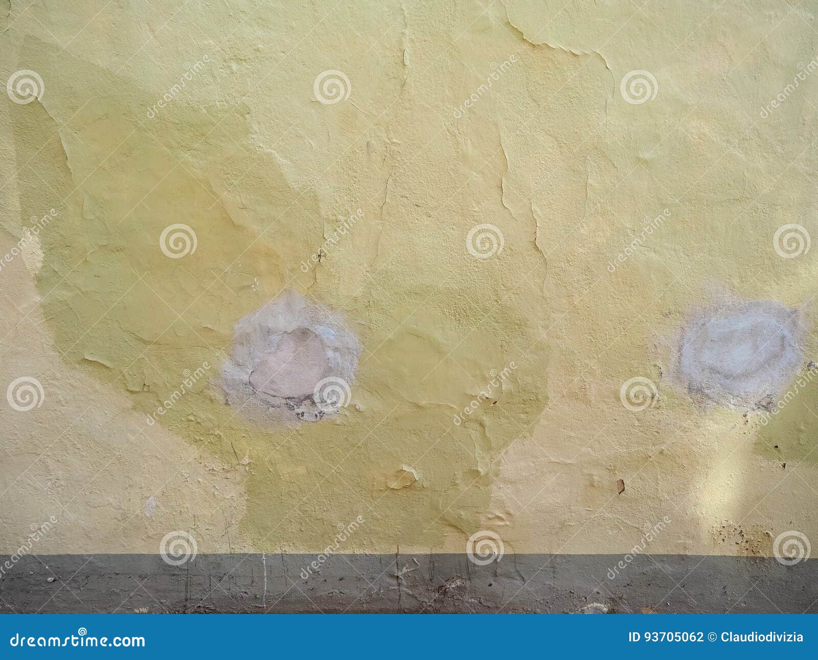 Damp moisture on wall stock photo. Image of construction - 93705062