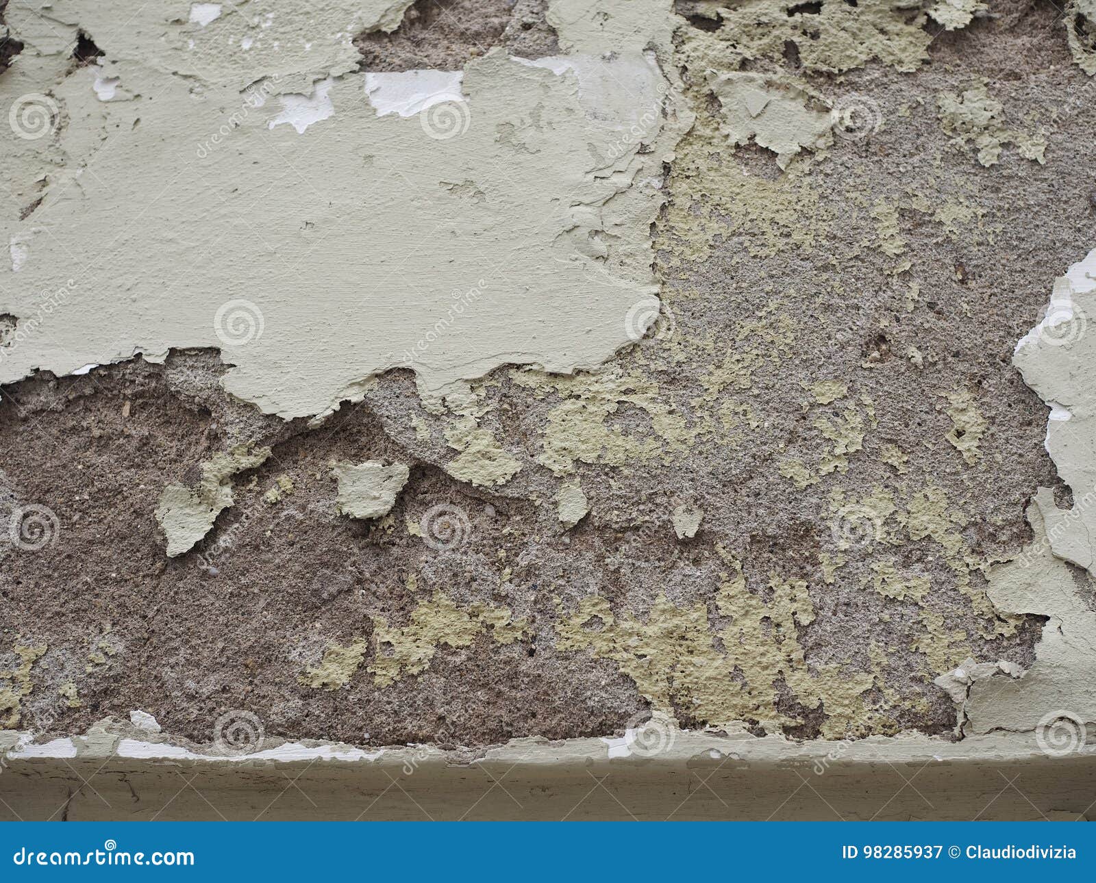 Damp moisture on wall stock image. Image of house, weather - 98285937