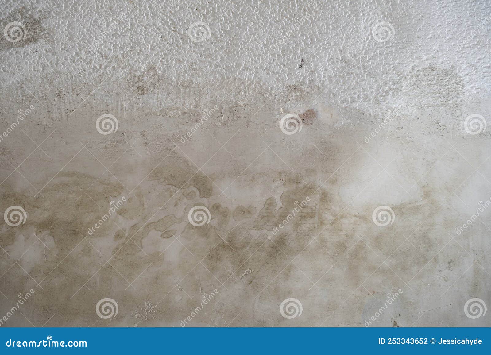 Damp Stain on Plaster Coating Stock Photo - Image of damaged, element ...