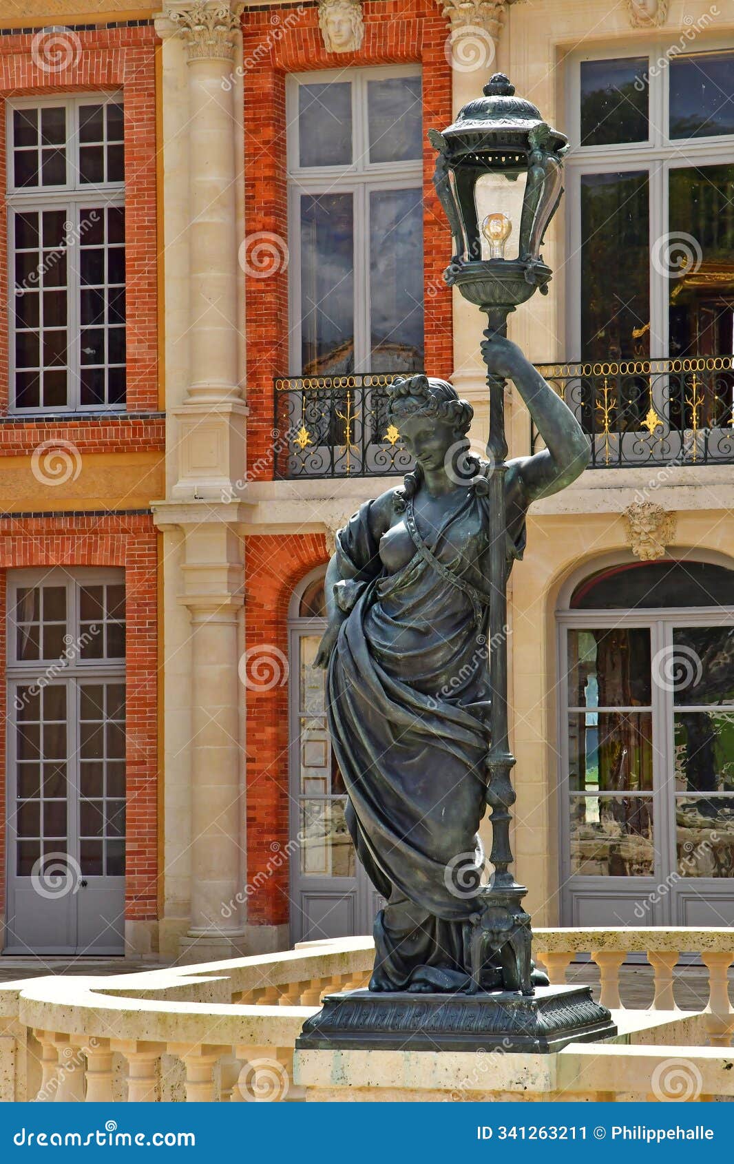 Dampierre France - July 10 2024 : the Castle Editorial Photo - Image of ...