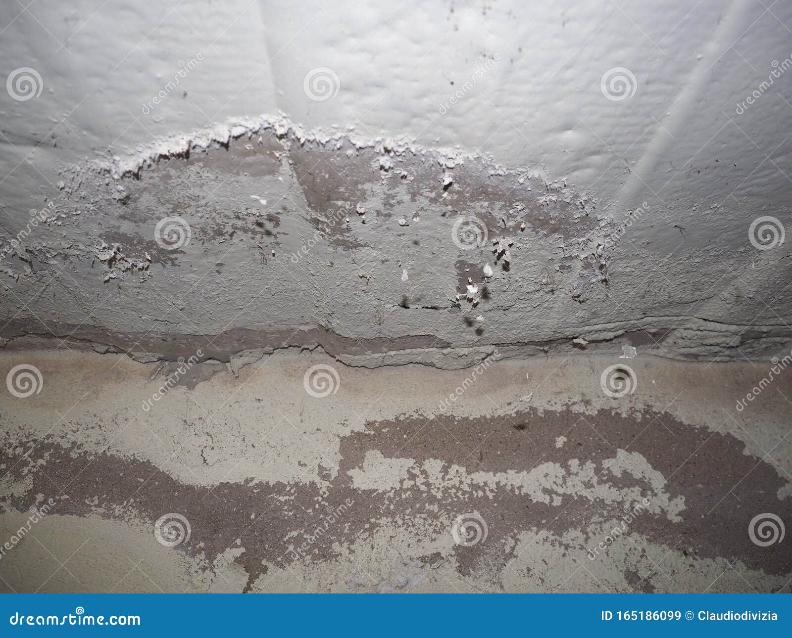Dampness Moisture on Wall and Ceiling Stock Image - Image of damage ...