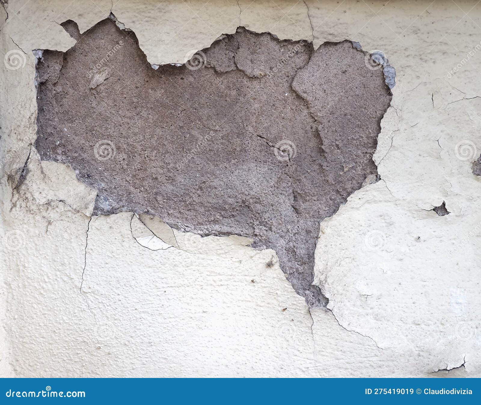 Dampness moisture on wall stock image. Image of efflorescence - 275419019