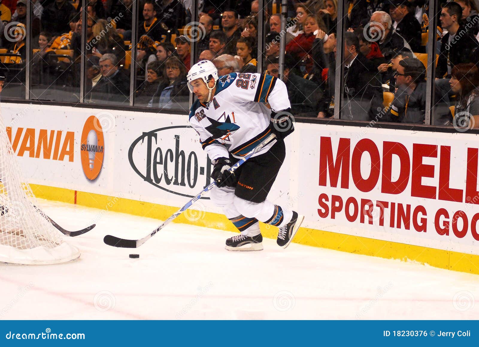 Dan Boyle San Jose Sharks editorial photo. Image of athlete - 18230376