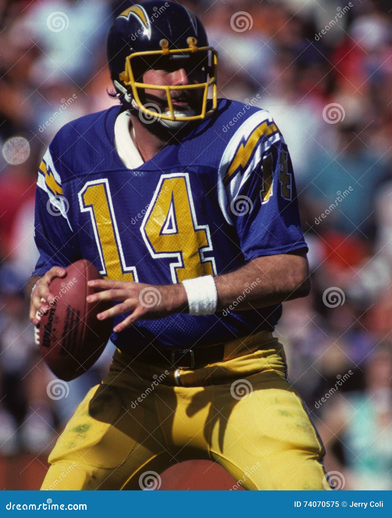 Dan Fouts imagen editorial. Imagen de color, deportes - 74070575