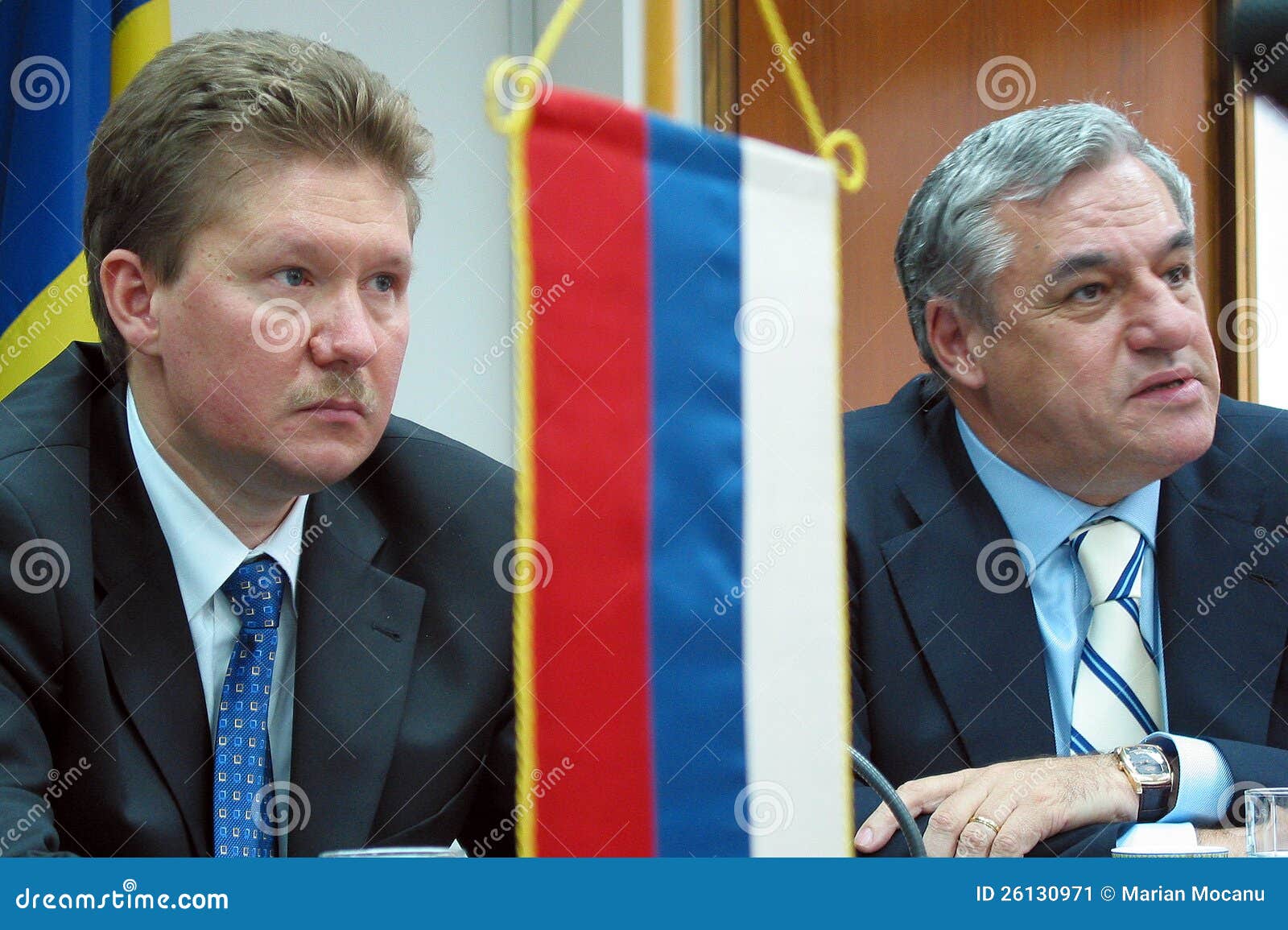 Dan Ioan Popescu fotografia editoriale. Immagine di bandierina - 26130971