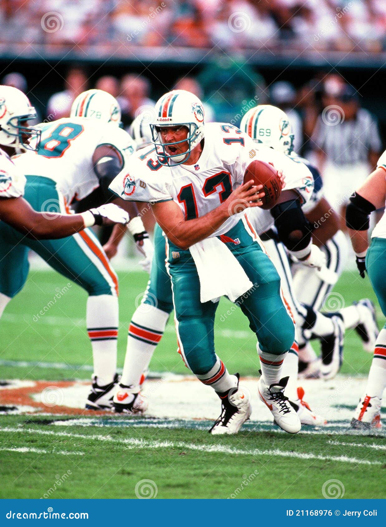 Dan Marino Miami Dolphins editorial photo. Image of superstar - 21168976
