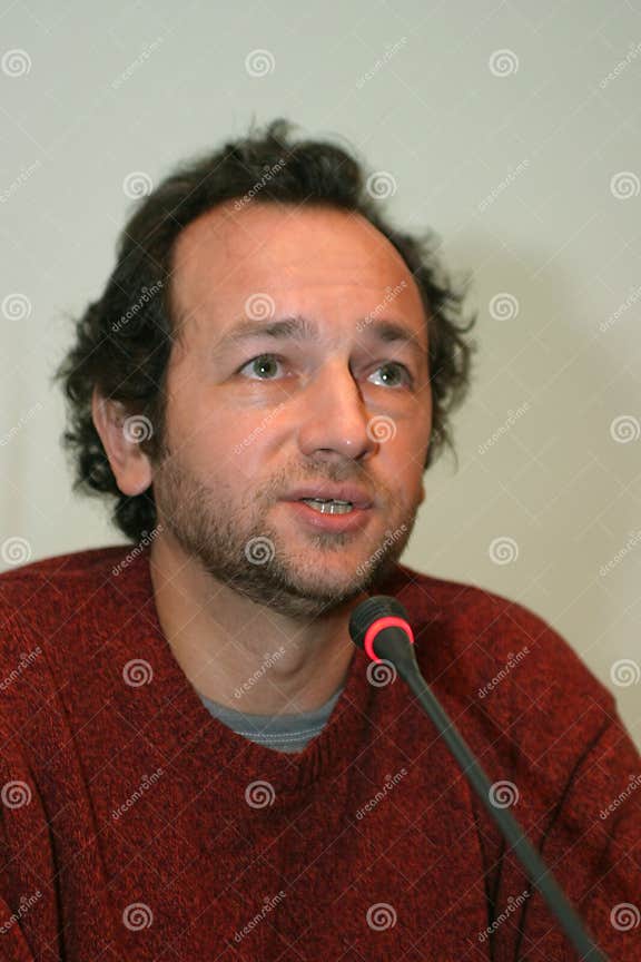 Dan Puric editorial stock image. Image of actor, passepartout - 26715554