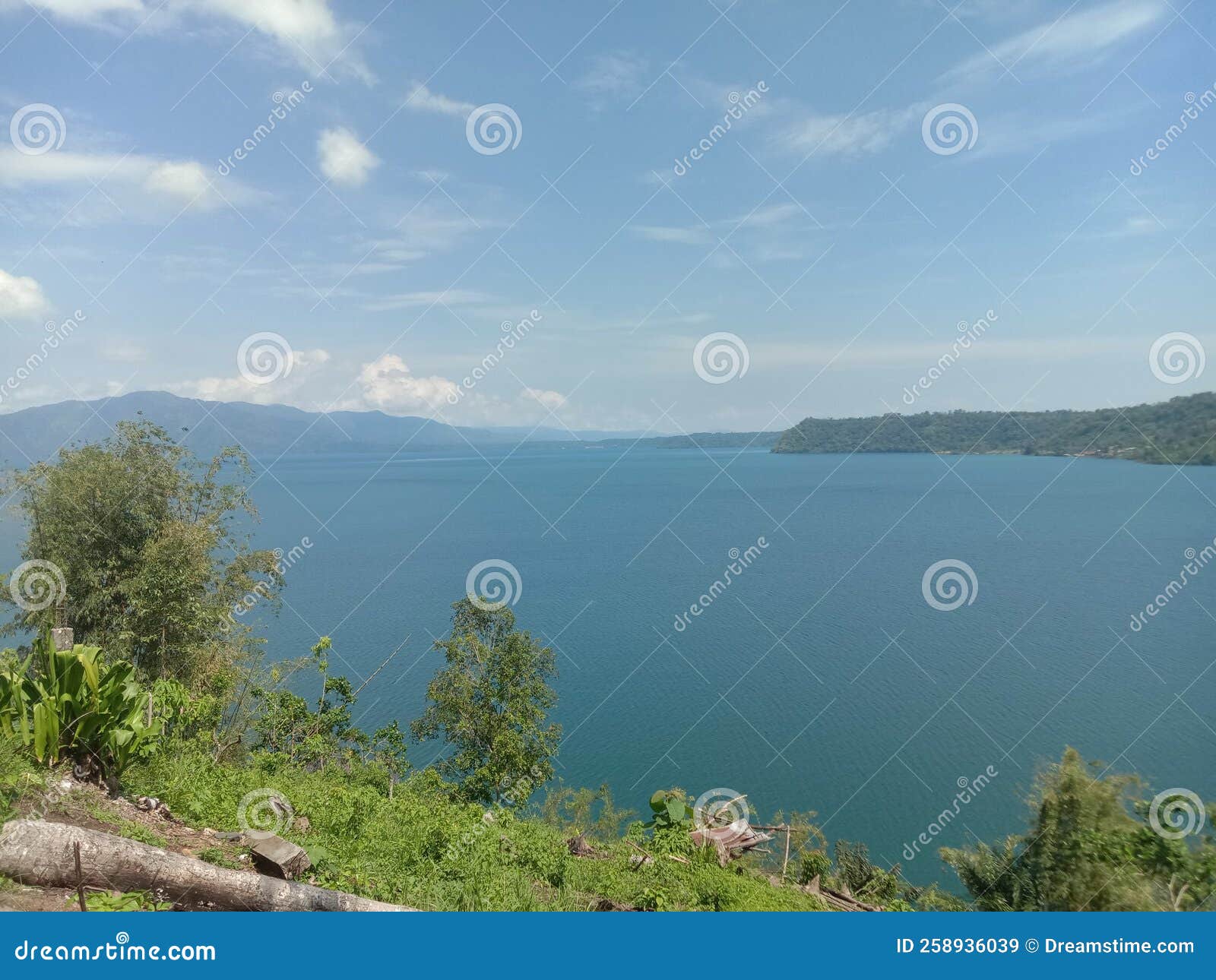 Danau Ranau Indonesia stock image. Image of alam, indonesia - 258936039