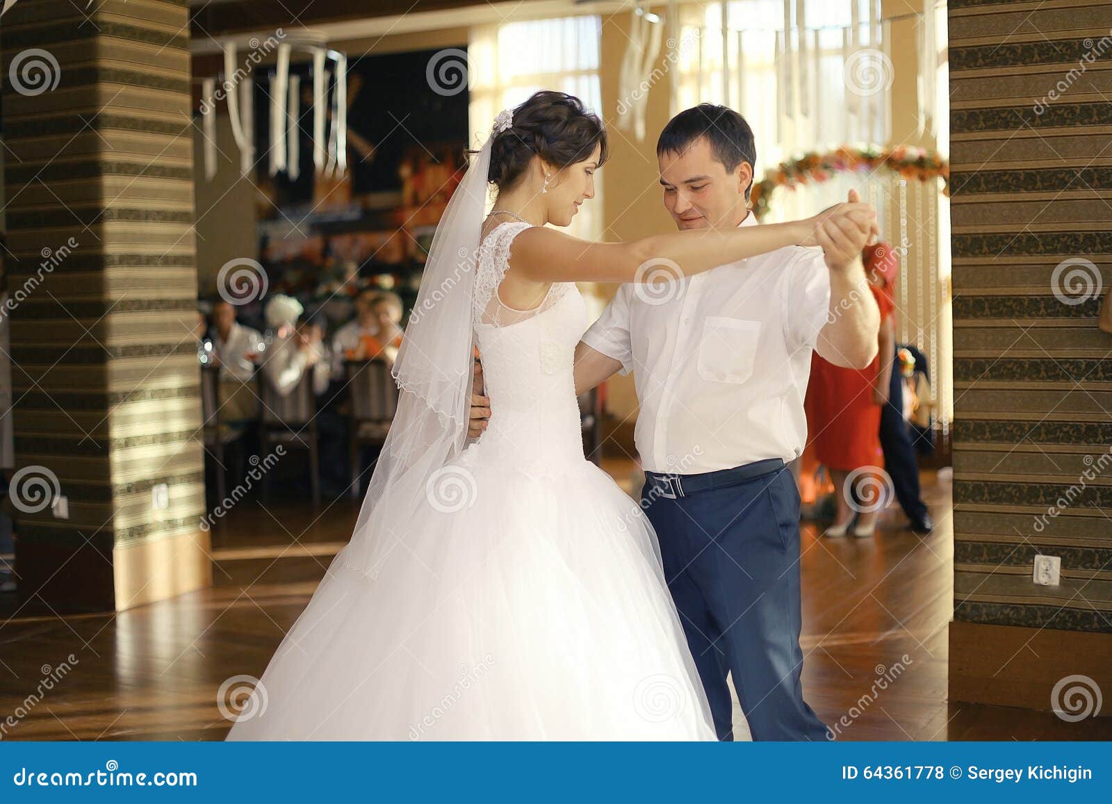 Dance of bride and groom stock photo. Image of love, marriage - 64361778