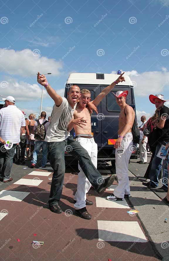 Dance Parade Rotterdam editorial photography. Image of culture - 46874737