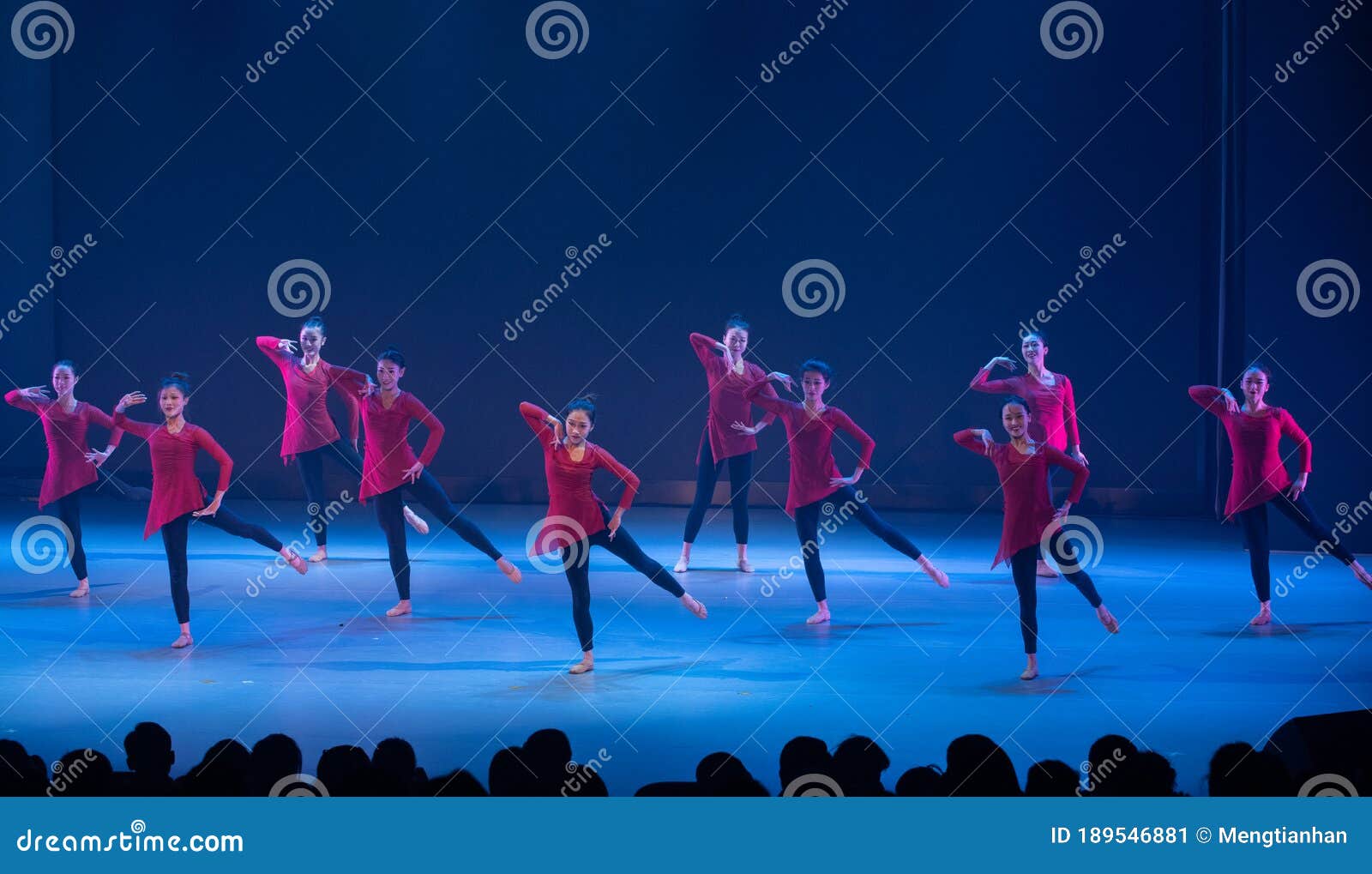 Adjustment of Basic Skills 4-a Dance Training Class Editorial Photo ...