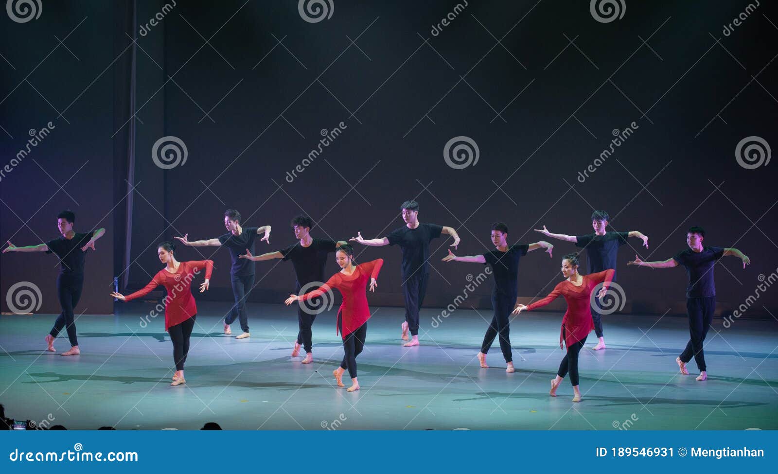 Adjustment of Basic Skills 5-a Dance Training Class Editorial Photo ...