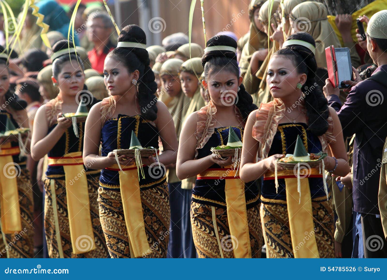 Dancer editorial photo. Image of tradition, girl, java - 54785526