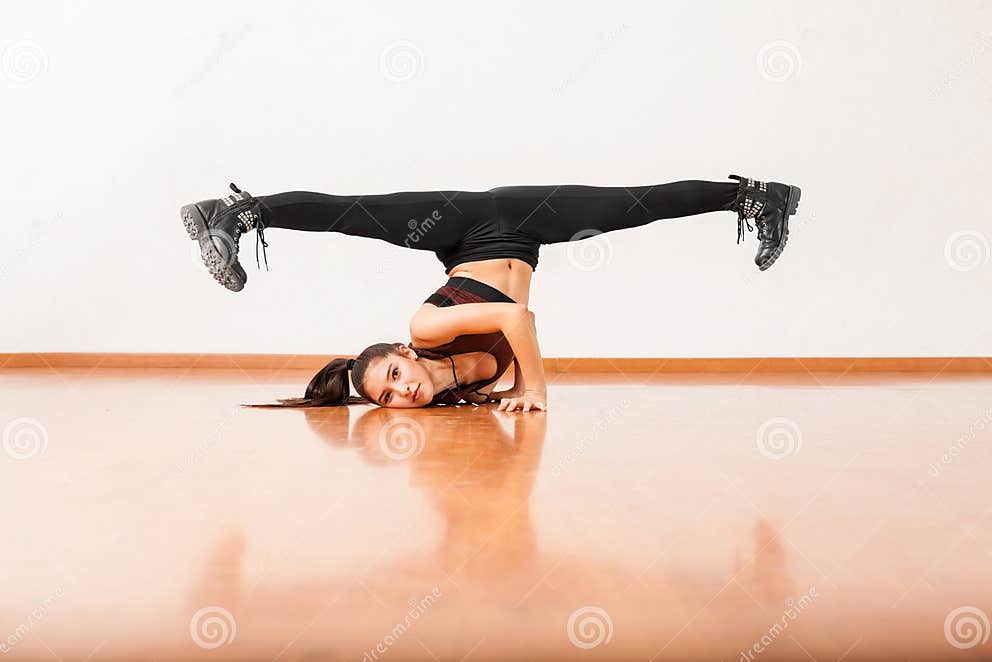Dancer Doing an Inverted Leg Split Stock Image - Image of pretty ...