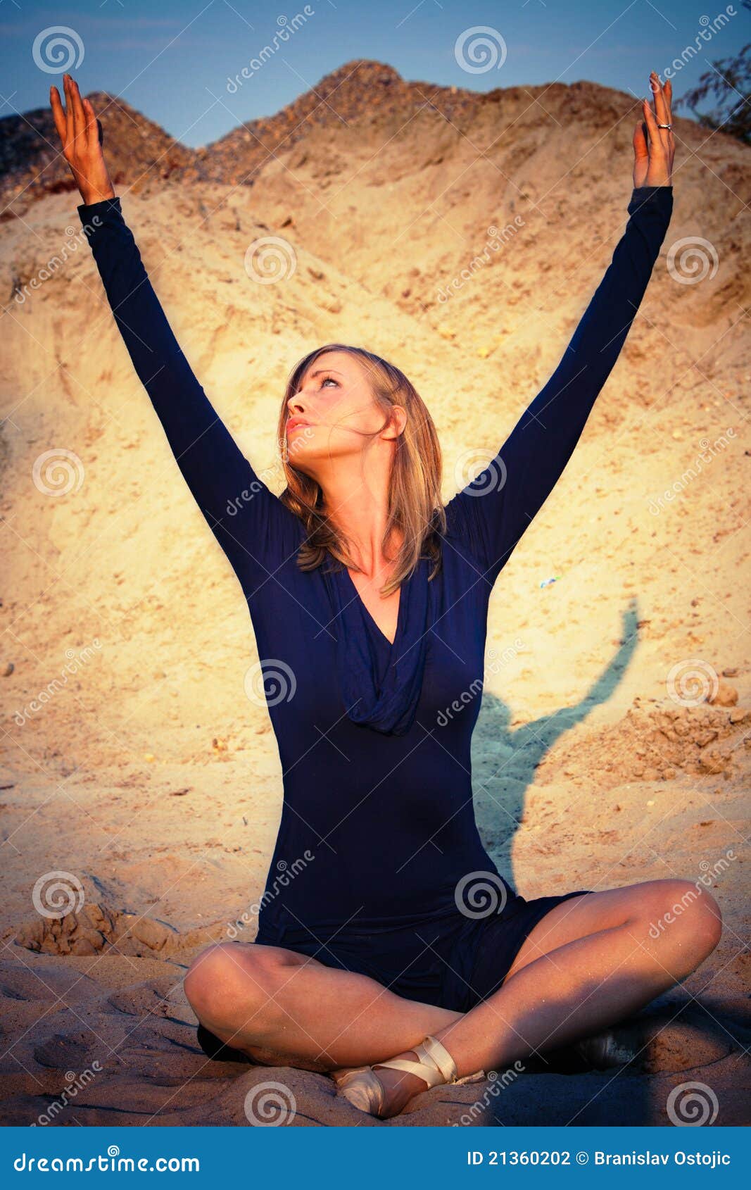 Dancer in sand stock photo. Image of woman, pose, dancer - 21360202
