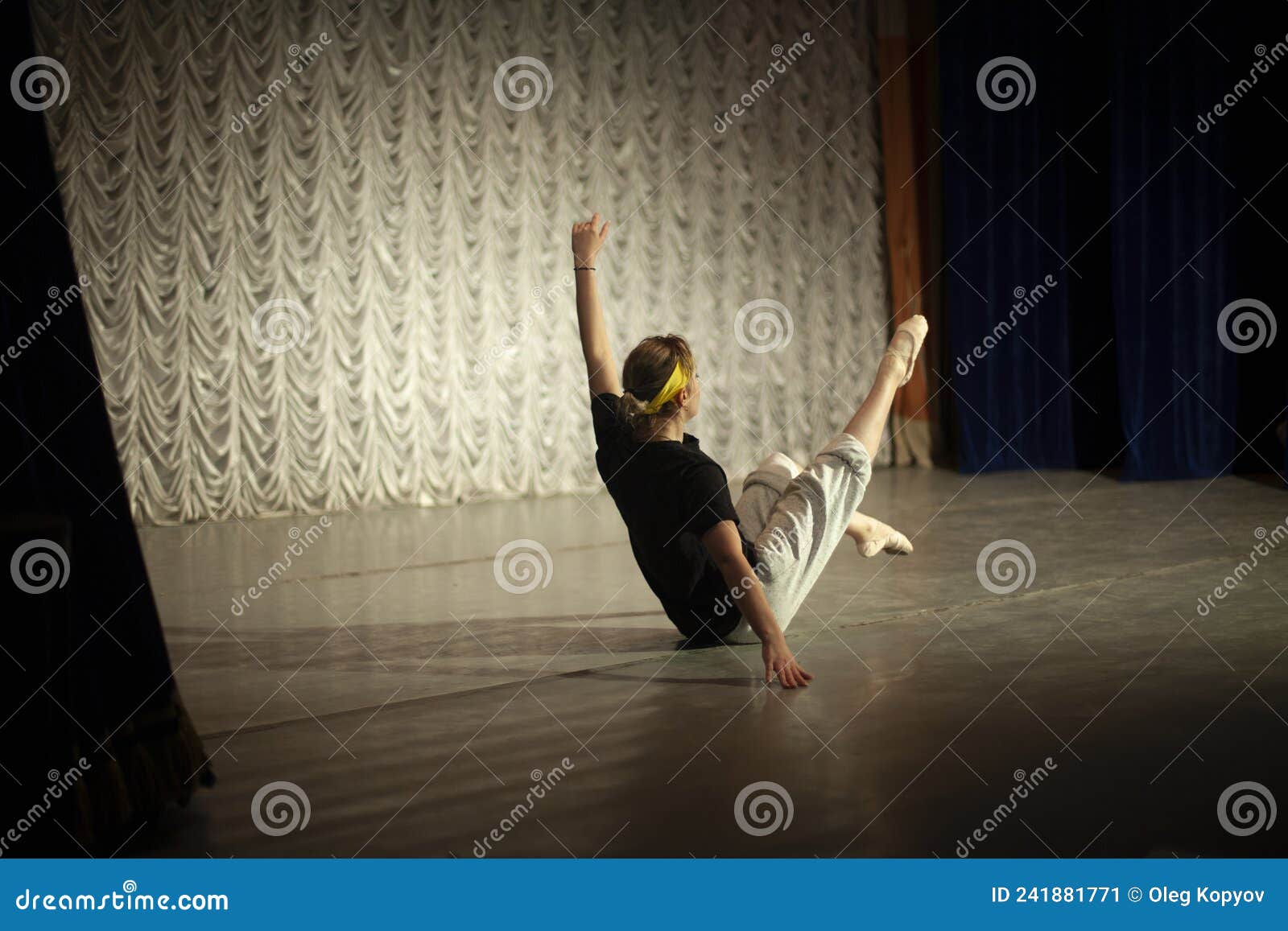 Dancer on Stage. Ballet Teacher. Expression of Emotions in Motion Stock ...