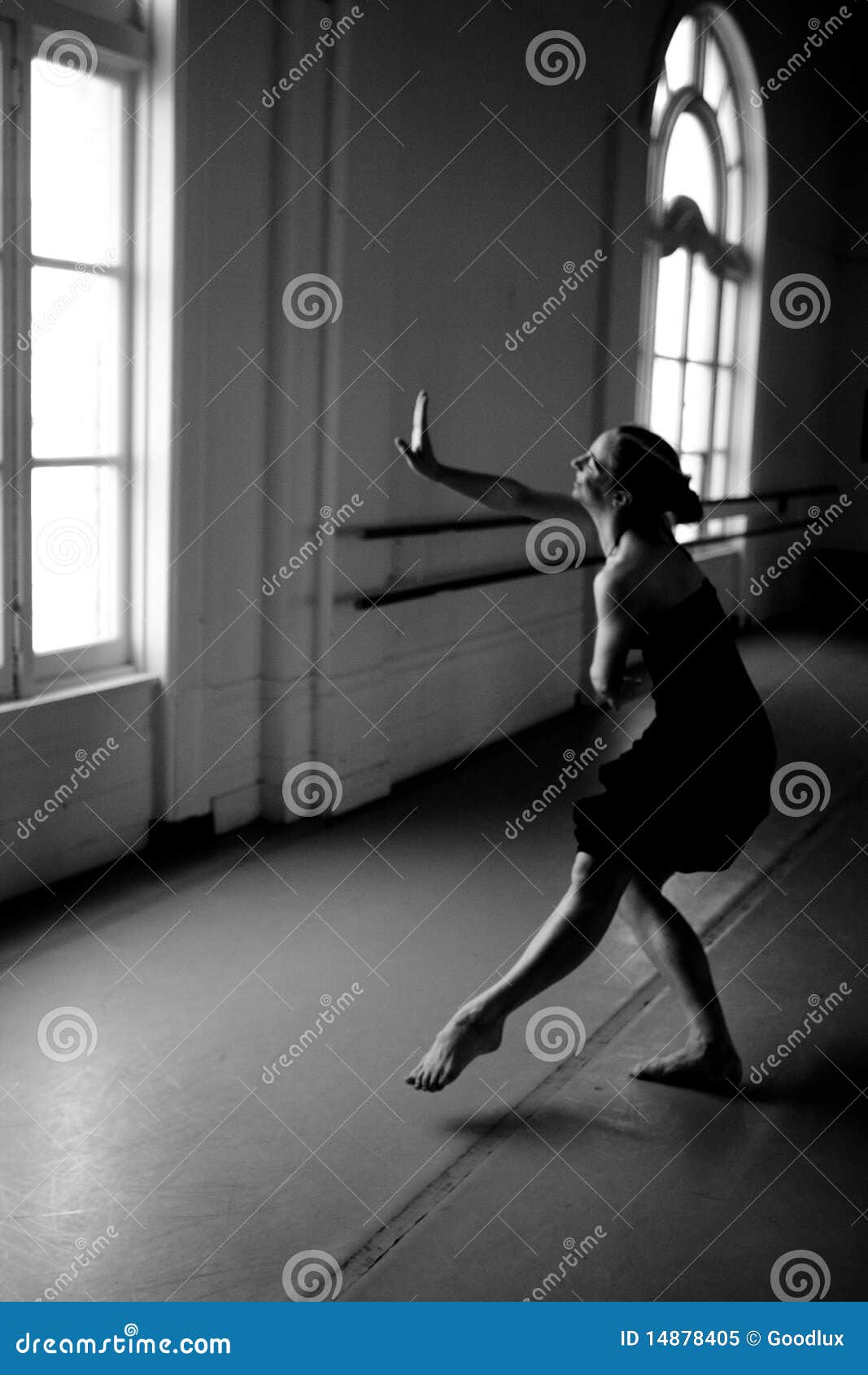 Dancer in Studio stock image. Image of strength, dance - 14878405