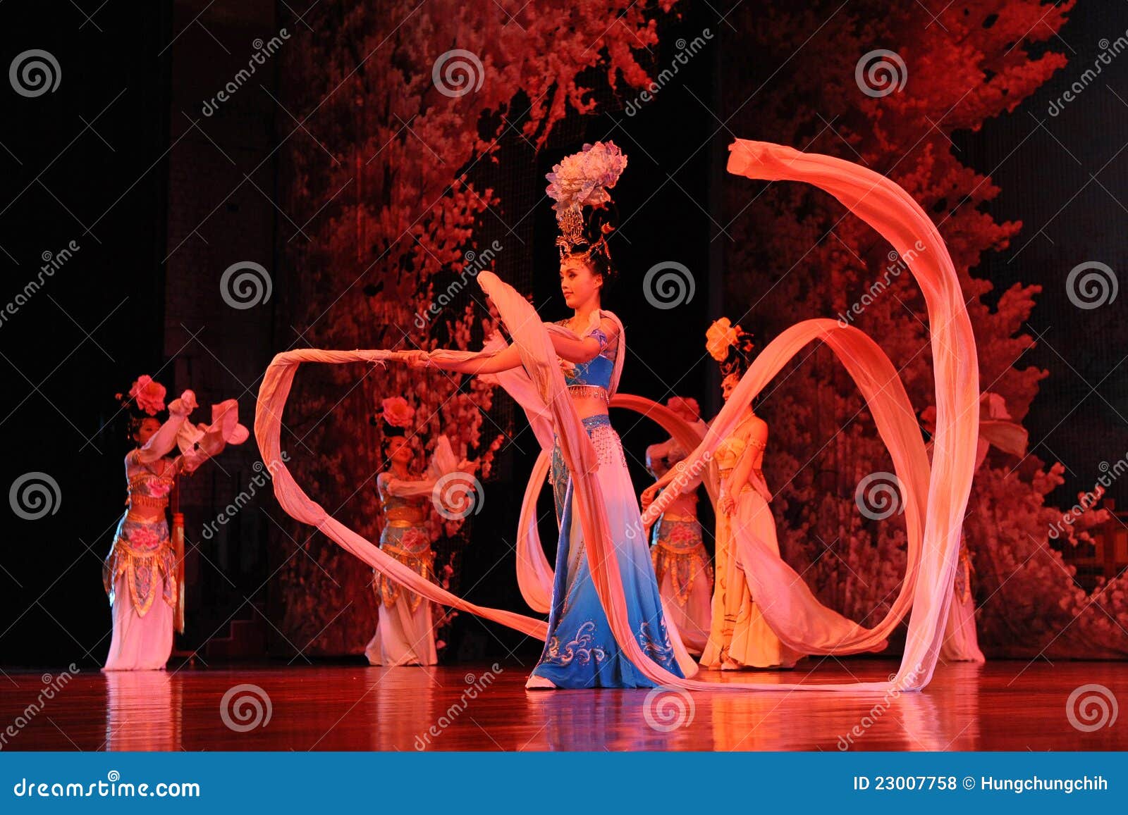 Dancers of the Xian Dance Troupe Editorial Stock Photo - Image of cute ...
