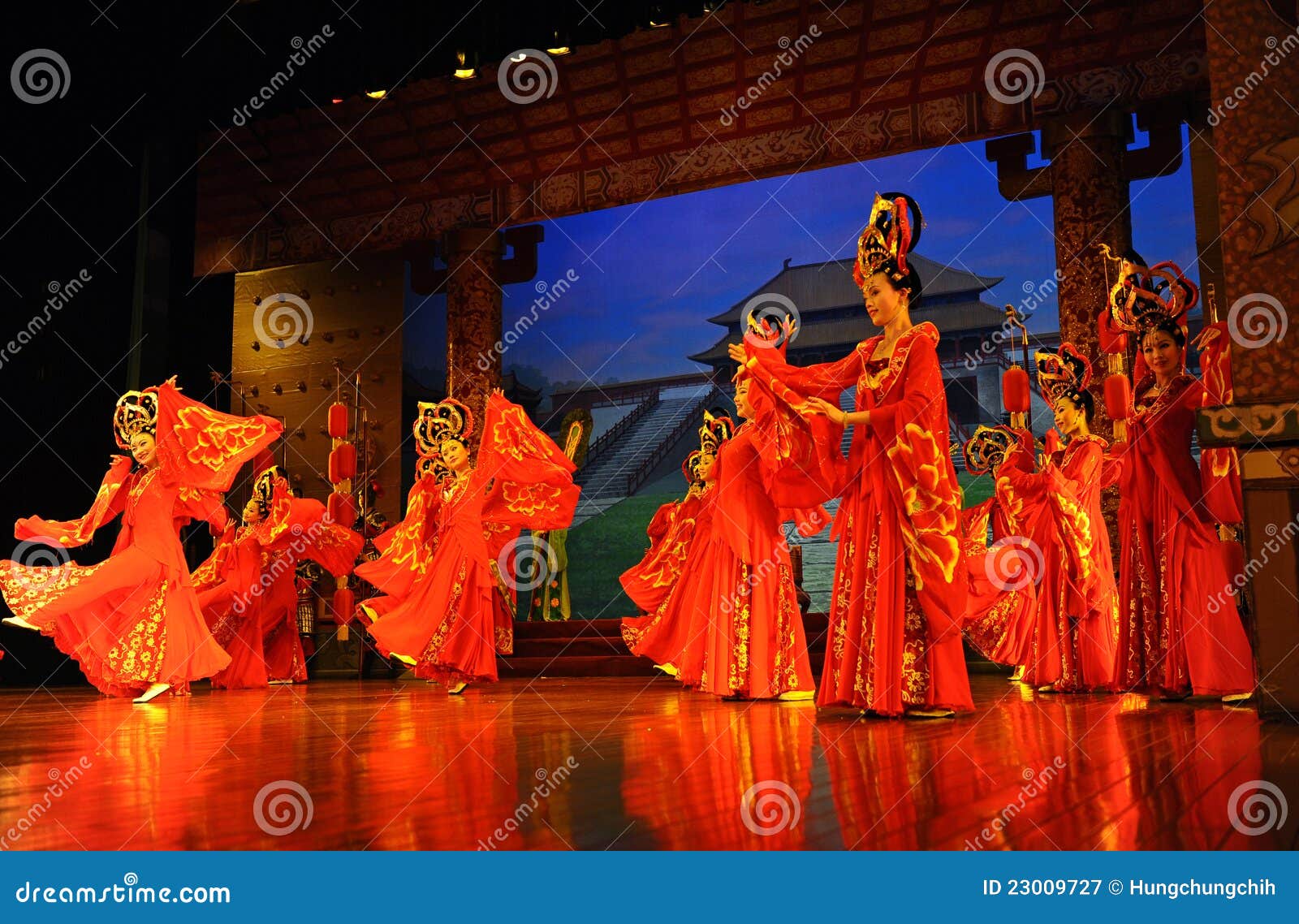 Dancers of the Xian Dance Troupe Editorial Photography - Image of ...