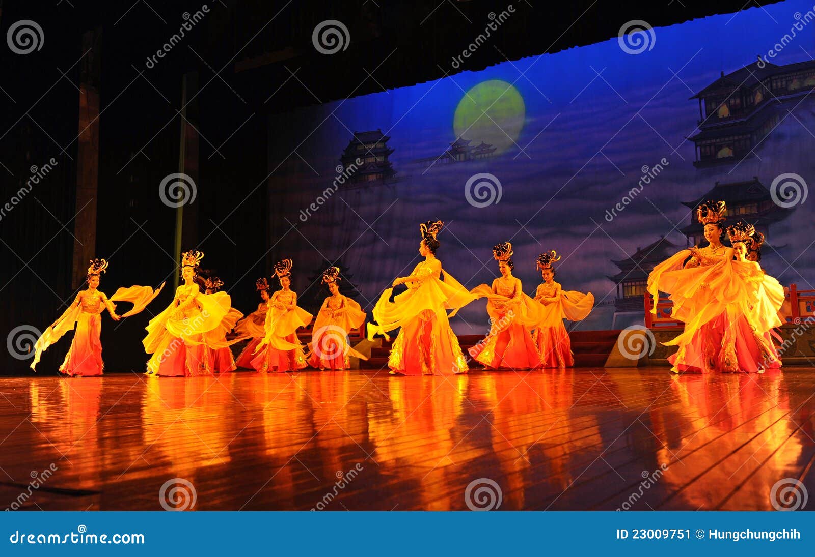 Dancers of the Xian Dance Troupe Editorial Photo - Image of culture ...