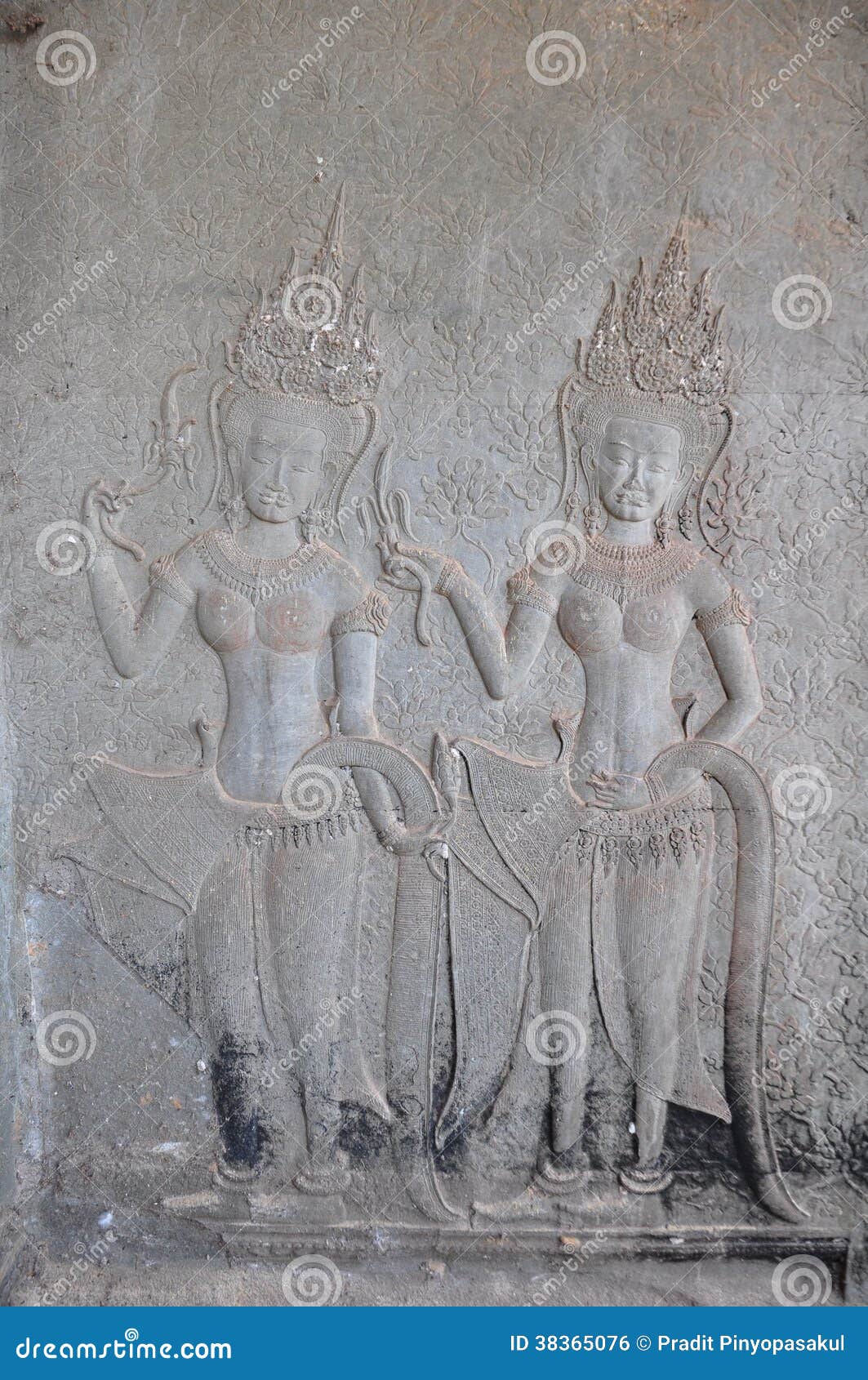 Dancing Apsaras an Old Khmer Art Carvings on the Wall in Angkor Stock ...
