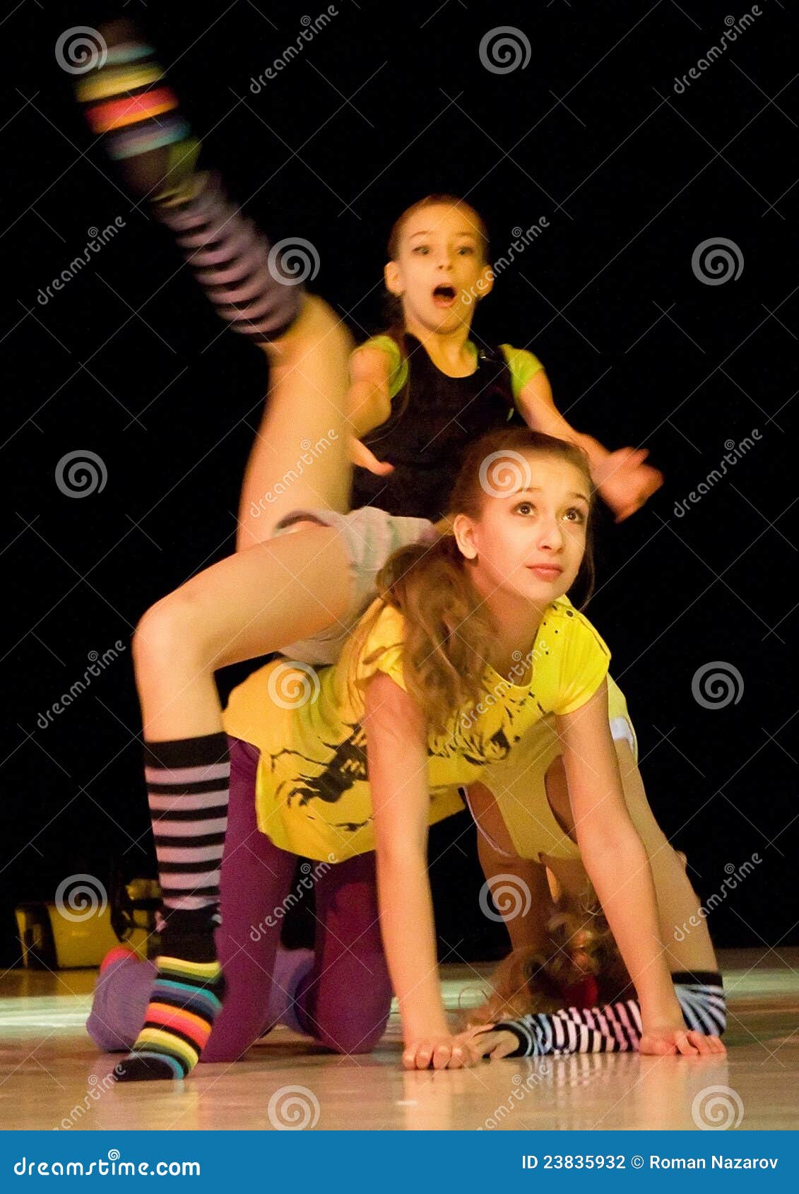 Dancing Children Acrobatic Stunt Editorial Photography - Image of teens ...