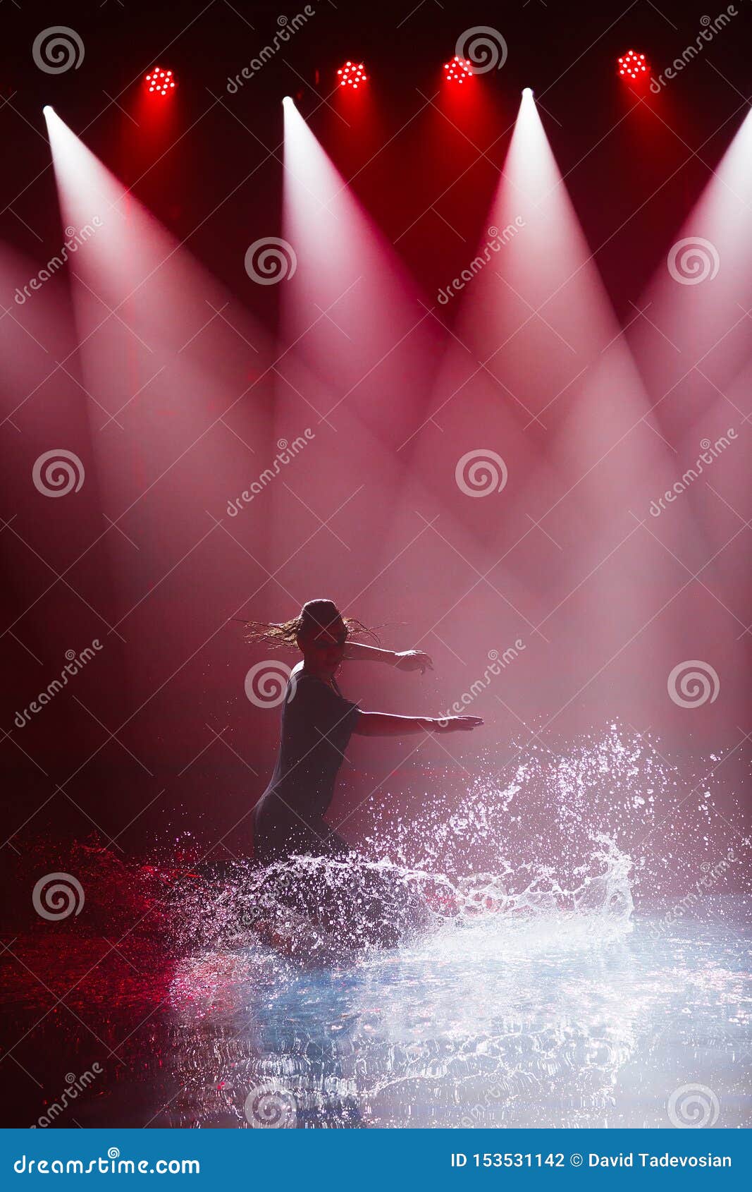 Dancing Couple. Couple Dancing in the Water. Stock Photo - Image of ...