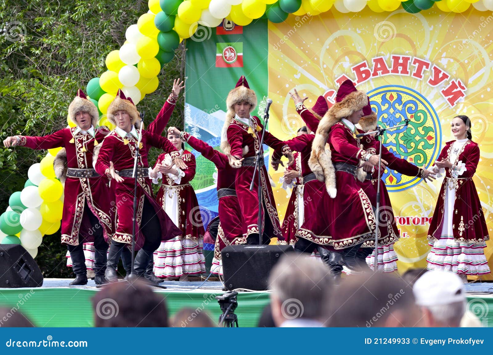 Dancing Group in Traditional Dressing at Sabantuy Editorial Stock Photo ...