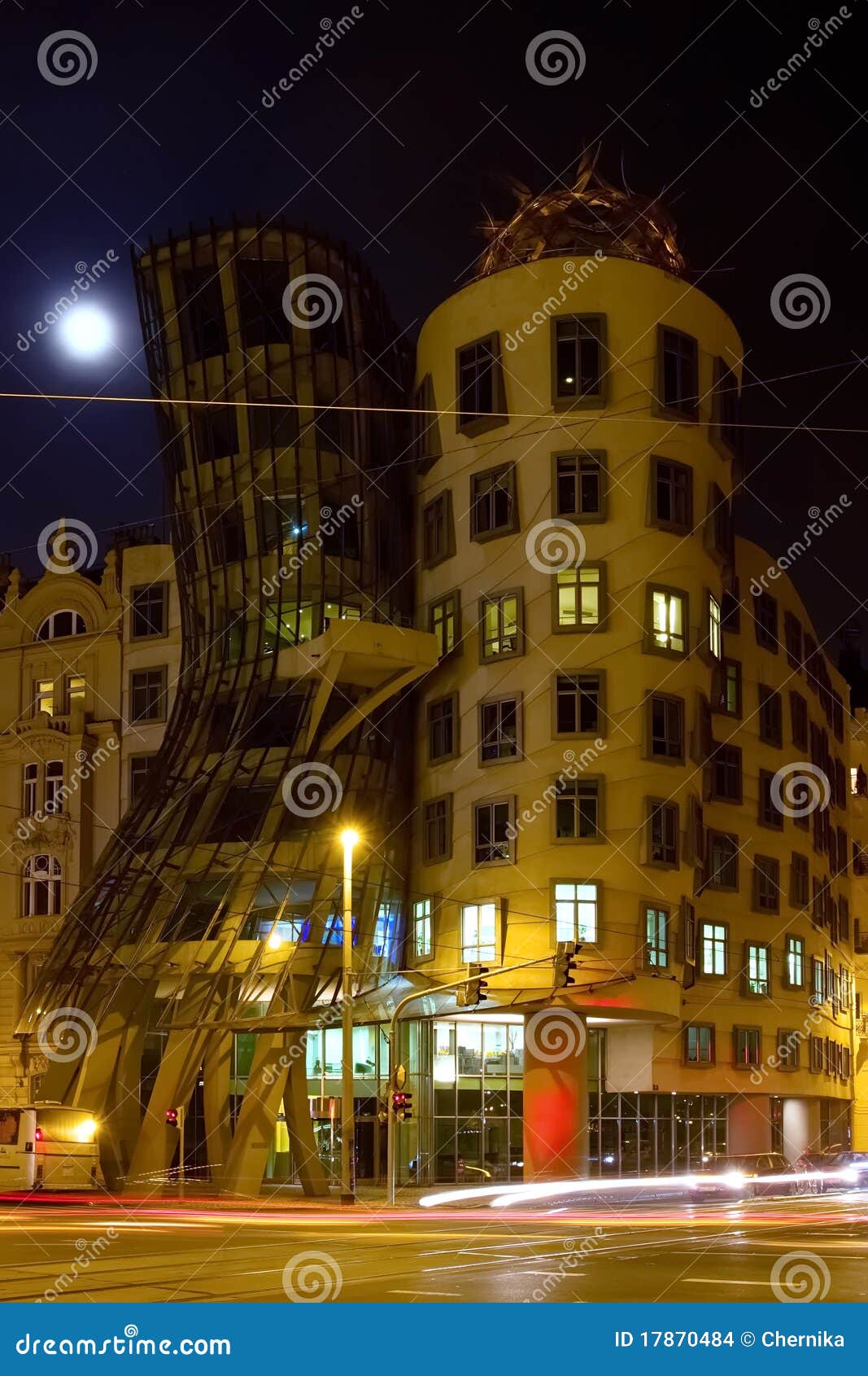 The Dancing House editorial stock image. Image of modern - 17870484
