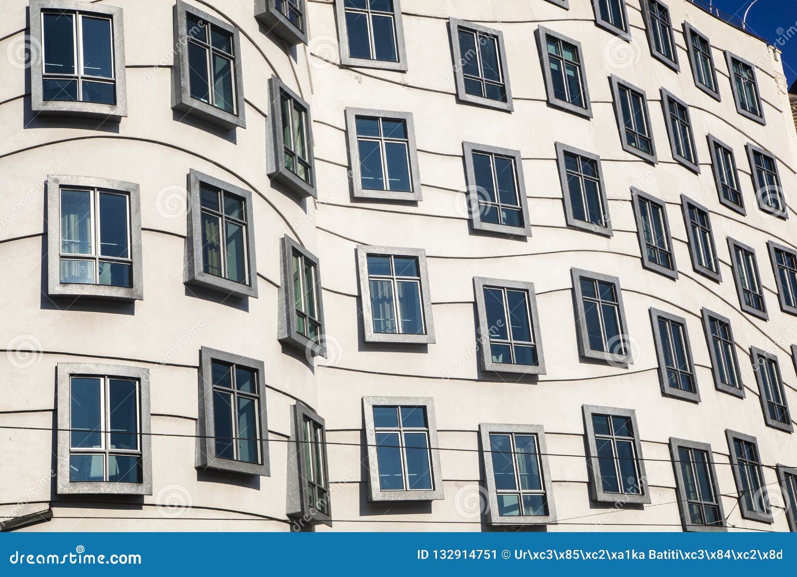 Dancing house editorial photo. Image of abstract, dancing - 132914751