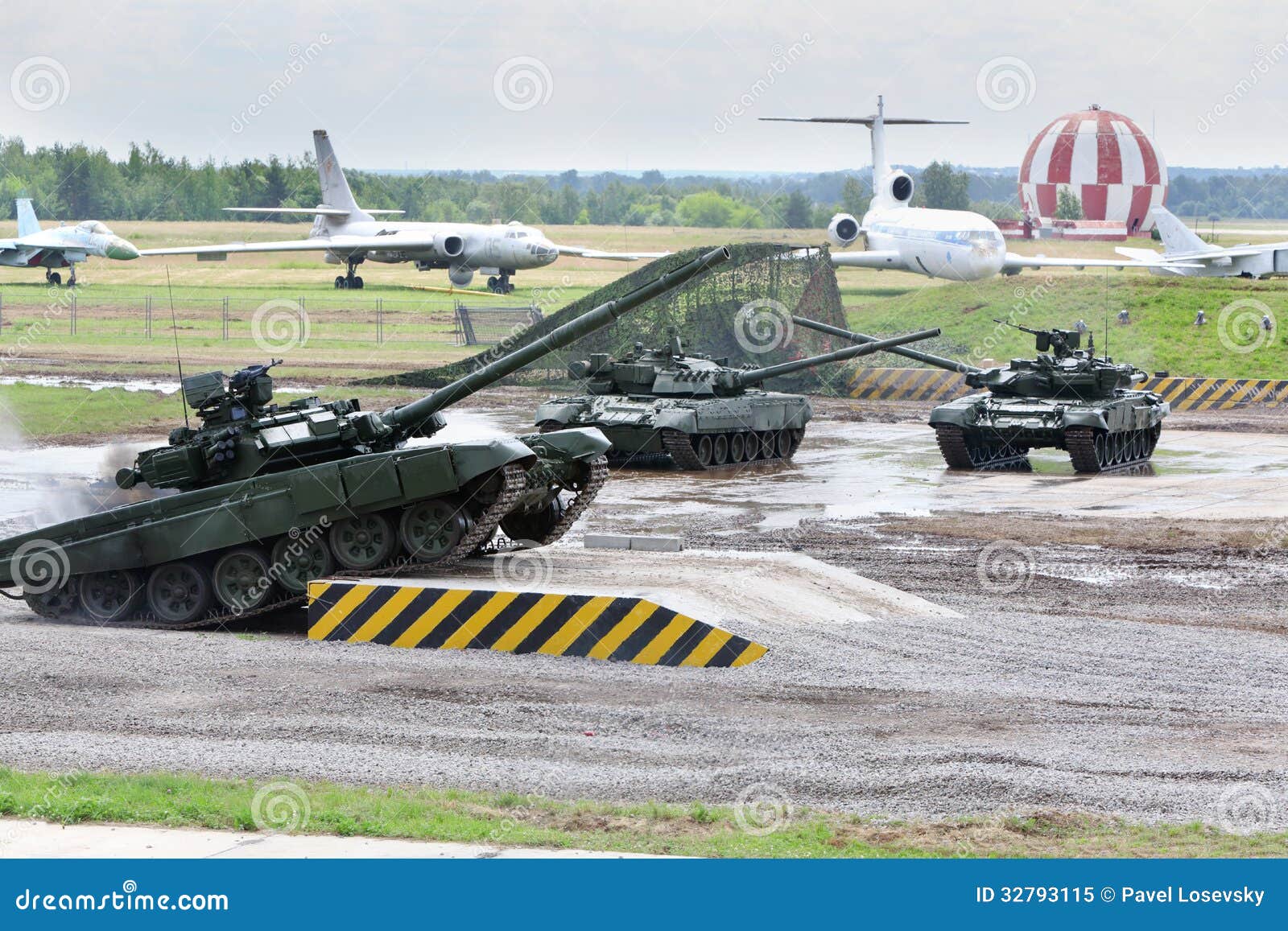 Dancing Tanks T-90 at Demonstrations of Technique Editorial Image ...