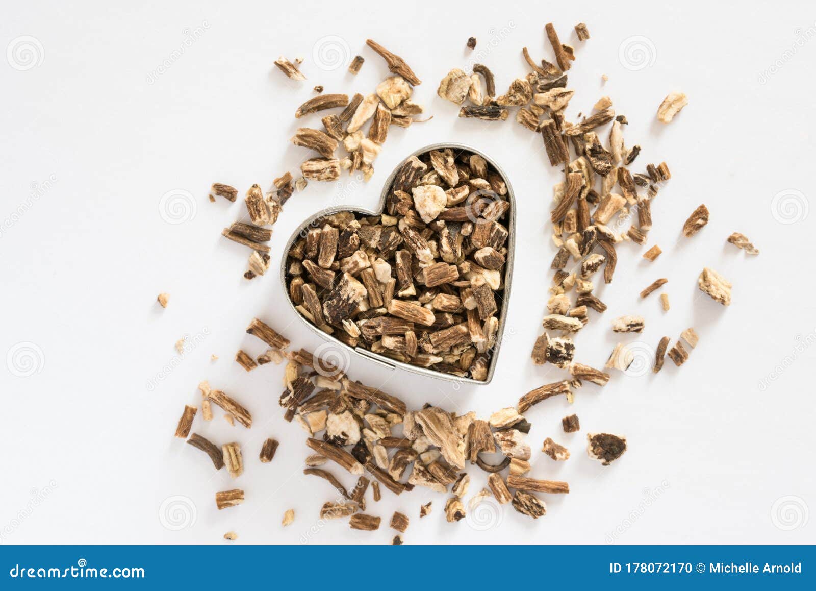 Dandelion Root in a Heart Shape Stock Photo - Image of root, space ...