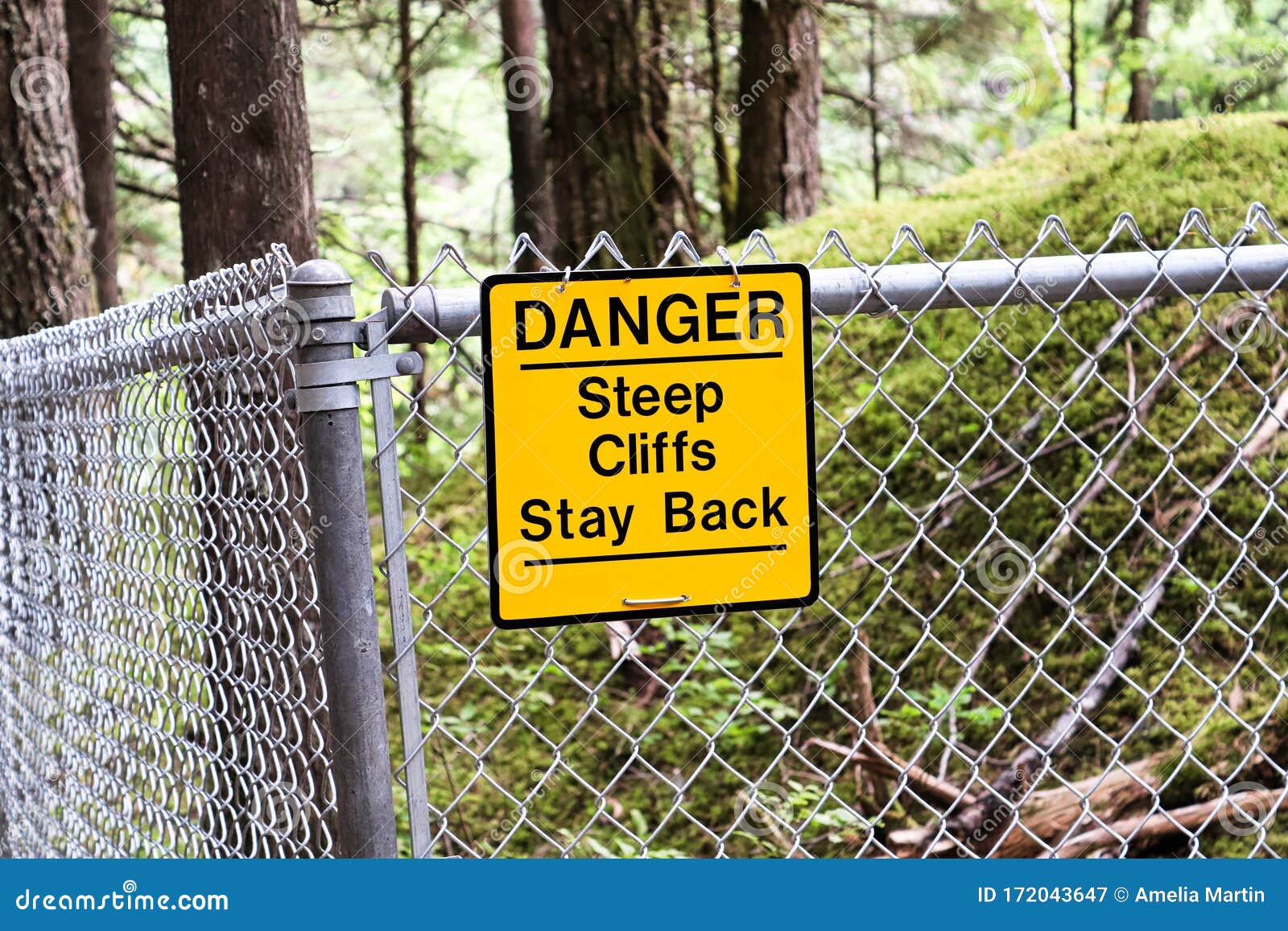 A Danger Steep Cliffs Stay Back Sign Stock Image - Image of information ...
