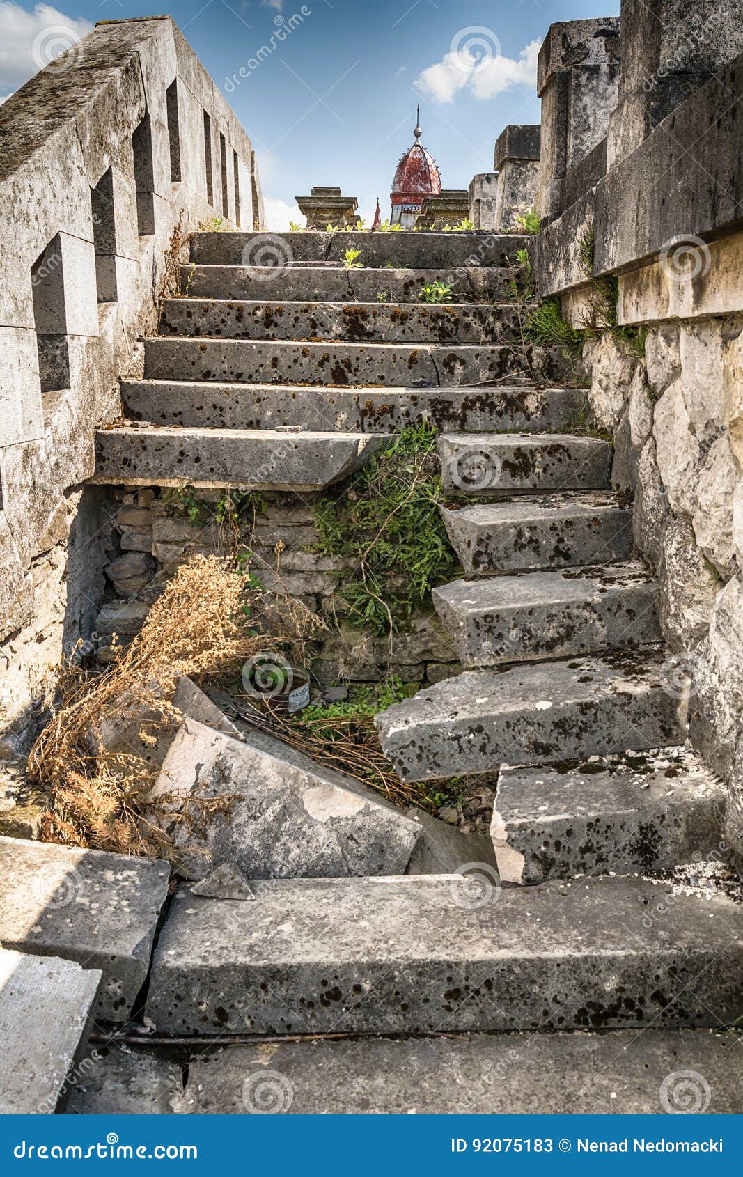 Dangerous steps stock image. Image of gray, cracked, failure - 92075183