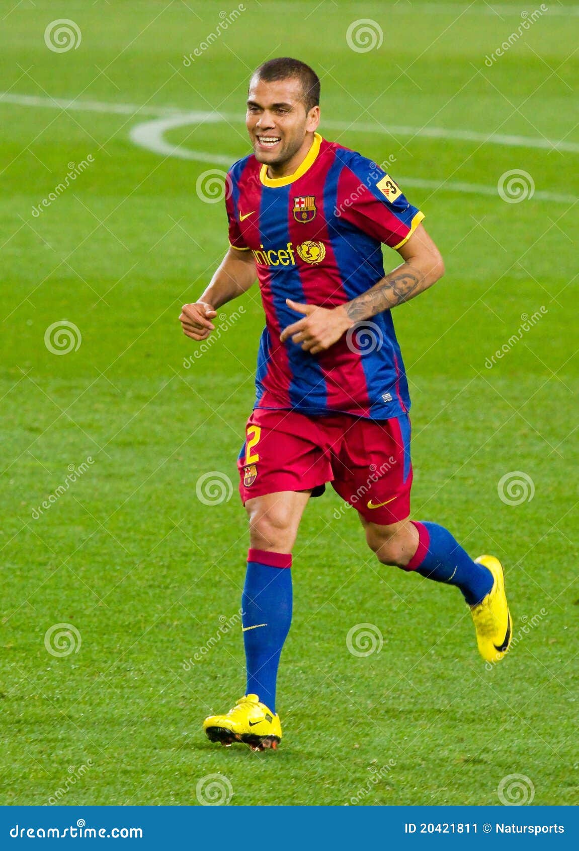 Dani Alves of FC Barcelona editorial photo. Image of smile - 20421811 Dani Alves of FC Barcelona editorial photo. Image of smile - 20421811