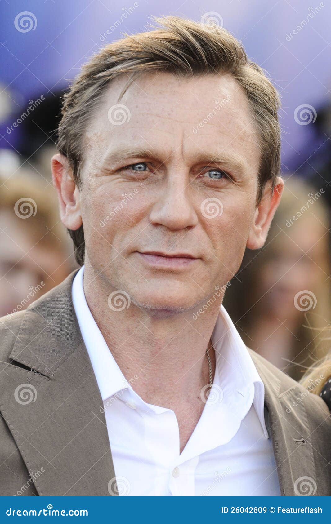 Daniel Craig editorial stock image. Image of craig, featureflash - 26042809