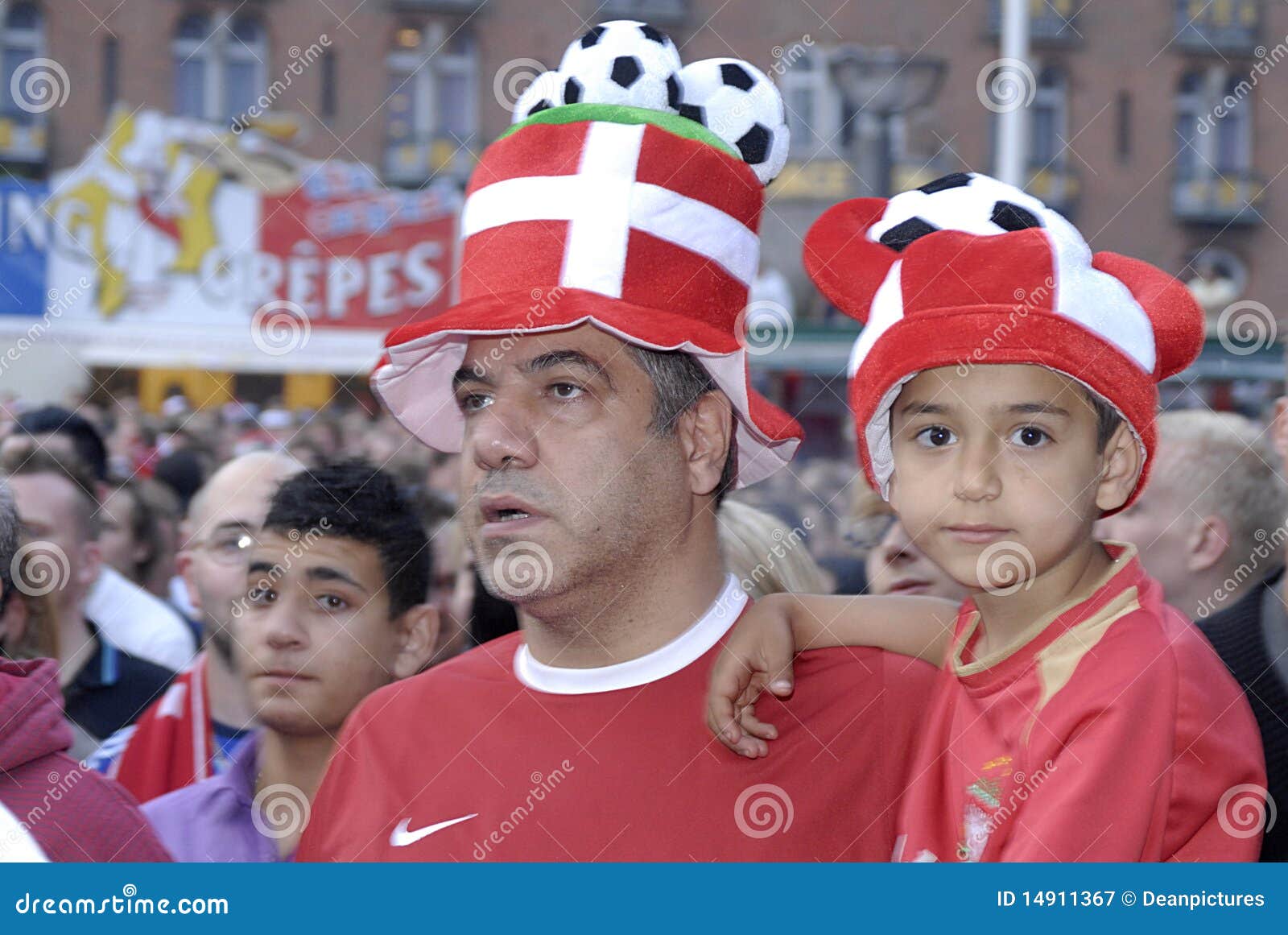 DANISH FOOTBALL FANS editorial photography. Image of commerce - 14911367