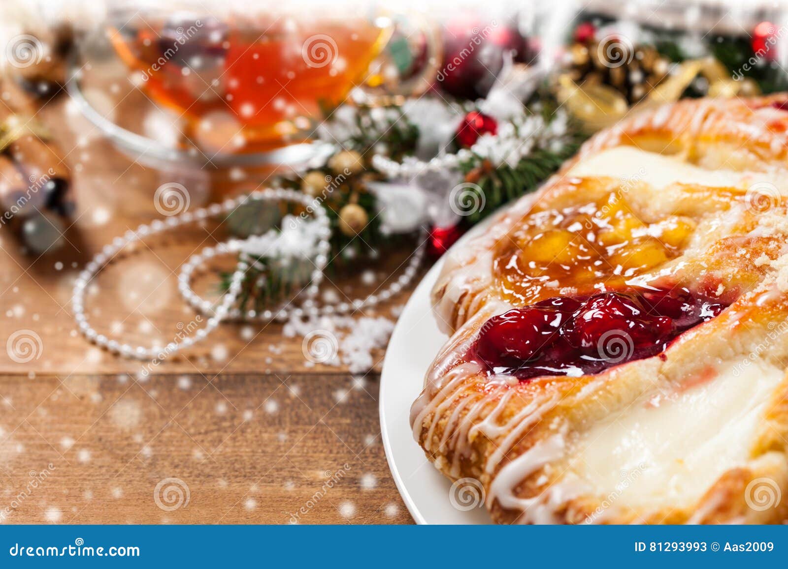 Danish Pastry Ring stock image. Image of danish, bread - 81293993