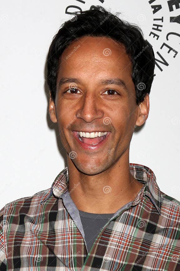Danny Pudi editorial photo. Image of arrives, theater - 23751676