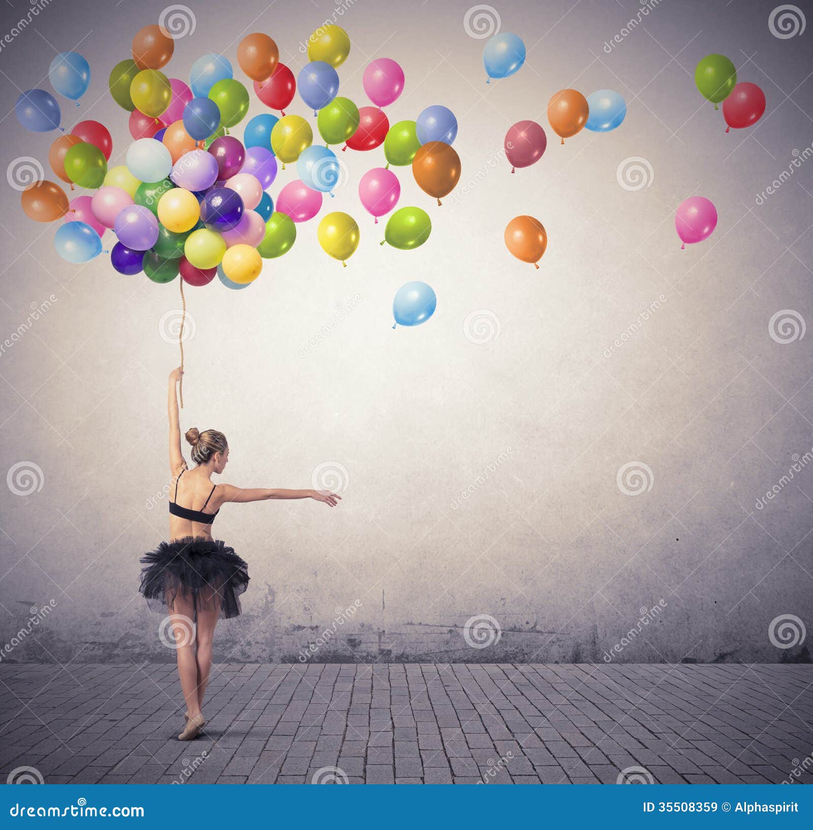 Danseur avec des ballons image stock. Image du concept - 35508359