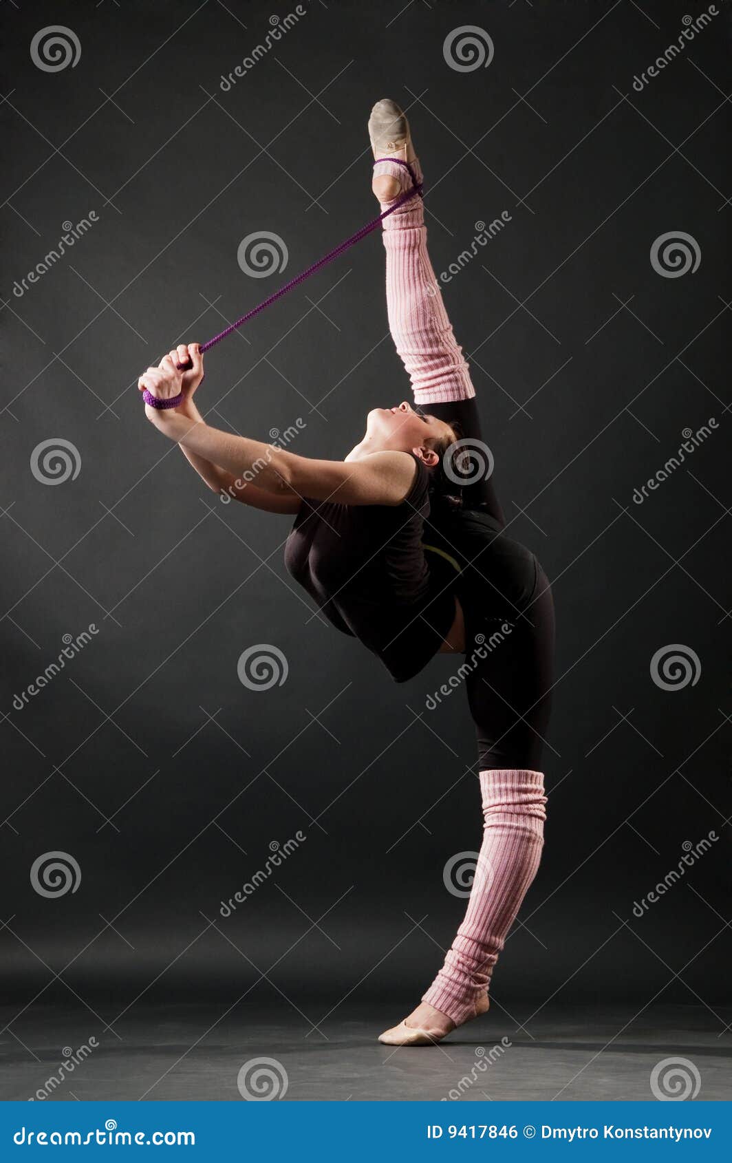 Danseur gracieux photo stock. Image du sain, athlète, gracieux - 9417846