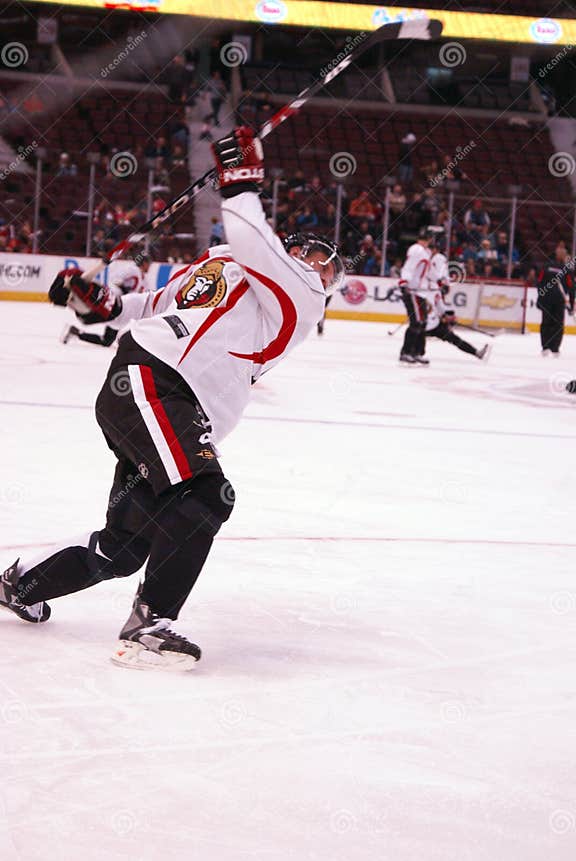 Dany Heatley editorial photography. Image of shooting - 8484577