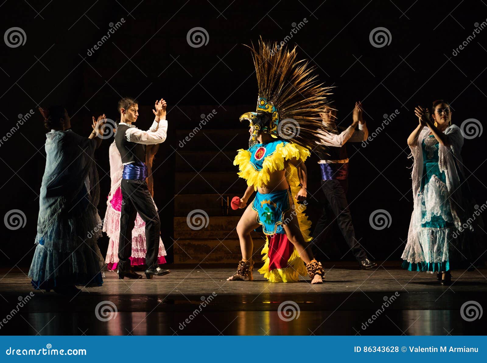 Danza de los Aztecas foto de archivo editorial. Imagen de maya - 86343628