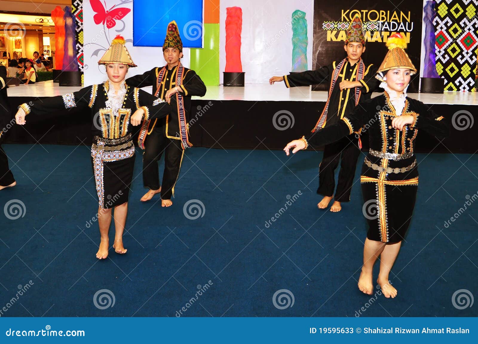 Danza de Sumazau foto de archivo editorial. Imagen de cultural - 19595633