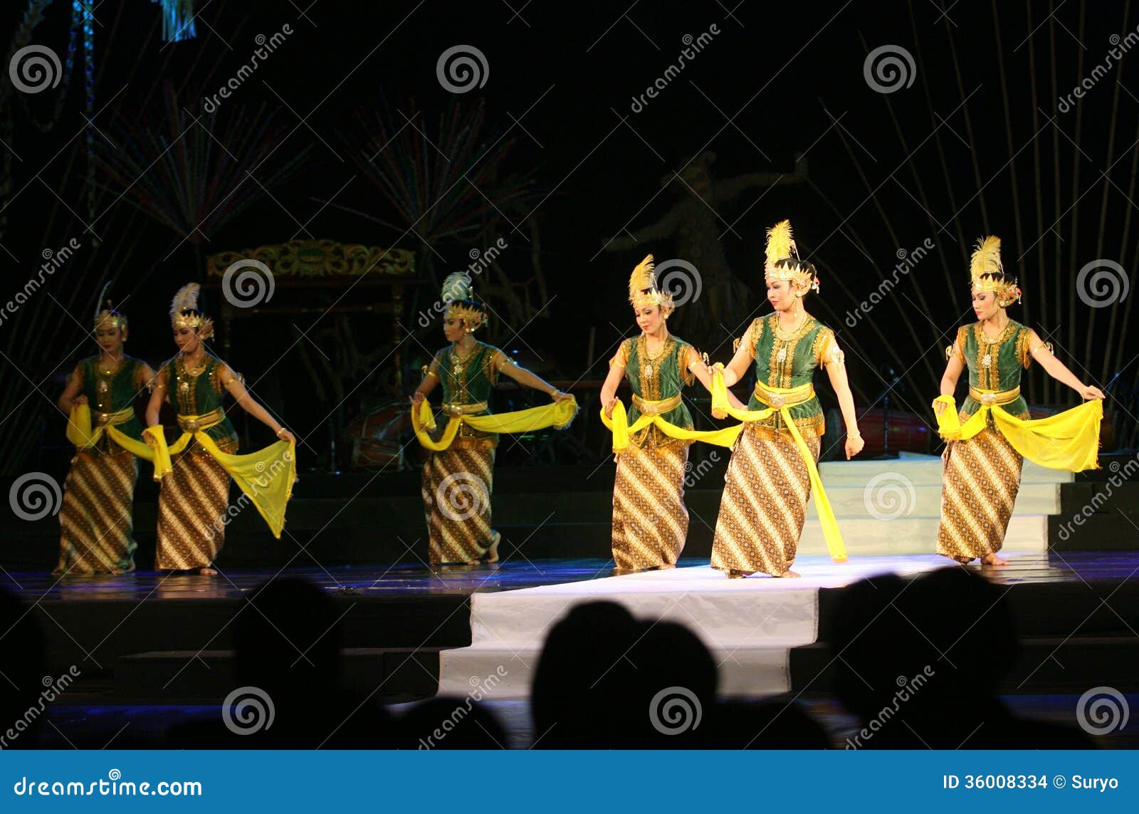 Danza del Javanese imagen de archivo editorial. Imagen de ...