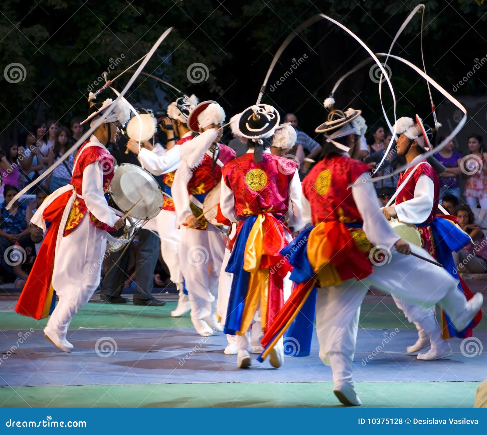 Danzatori sudcoreani fotografia stock editoriale. Immagine di bello ...
