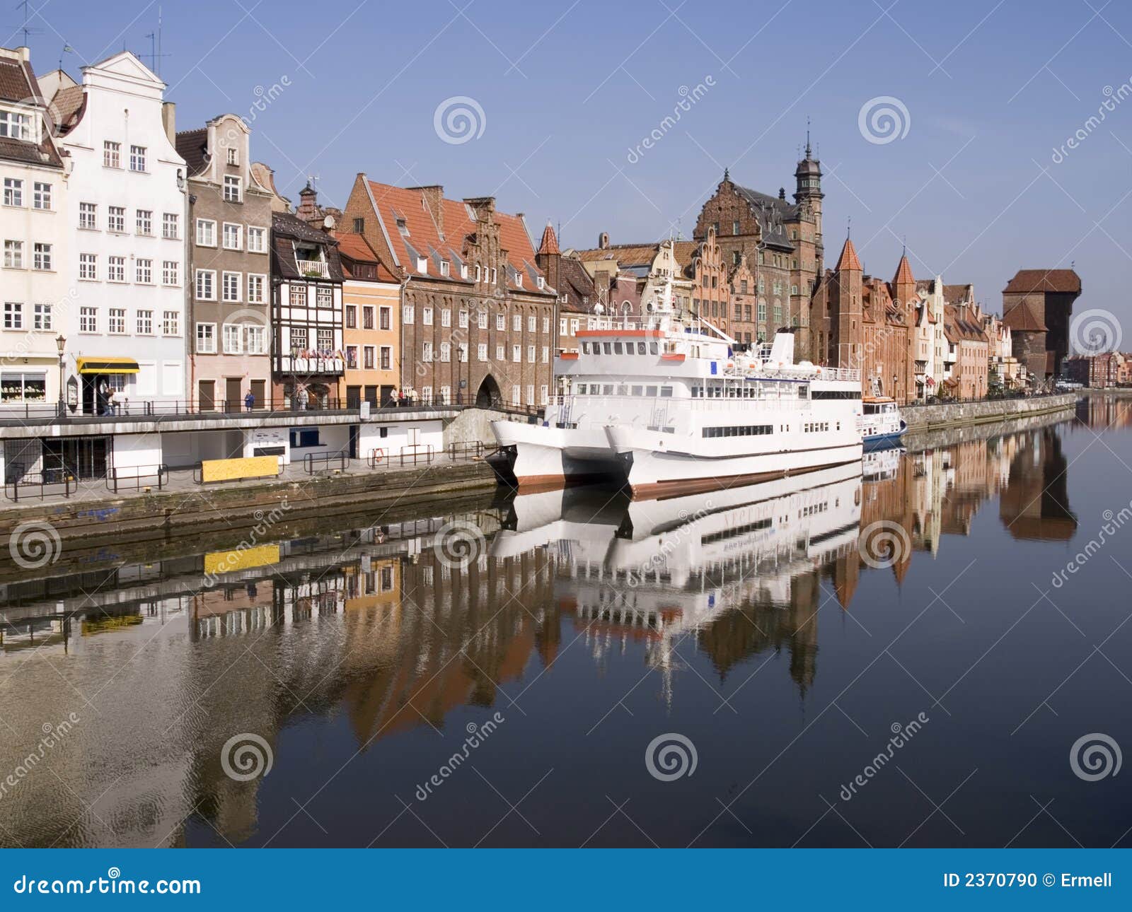Danzig-Gdansk old crane stock photo. Image of hanseatic - 2370790