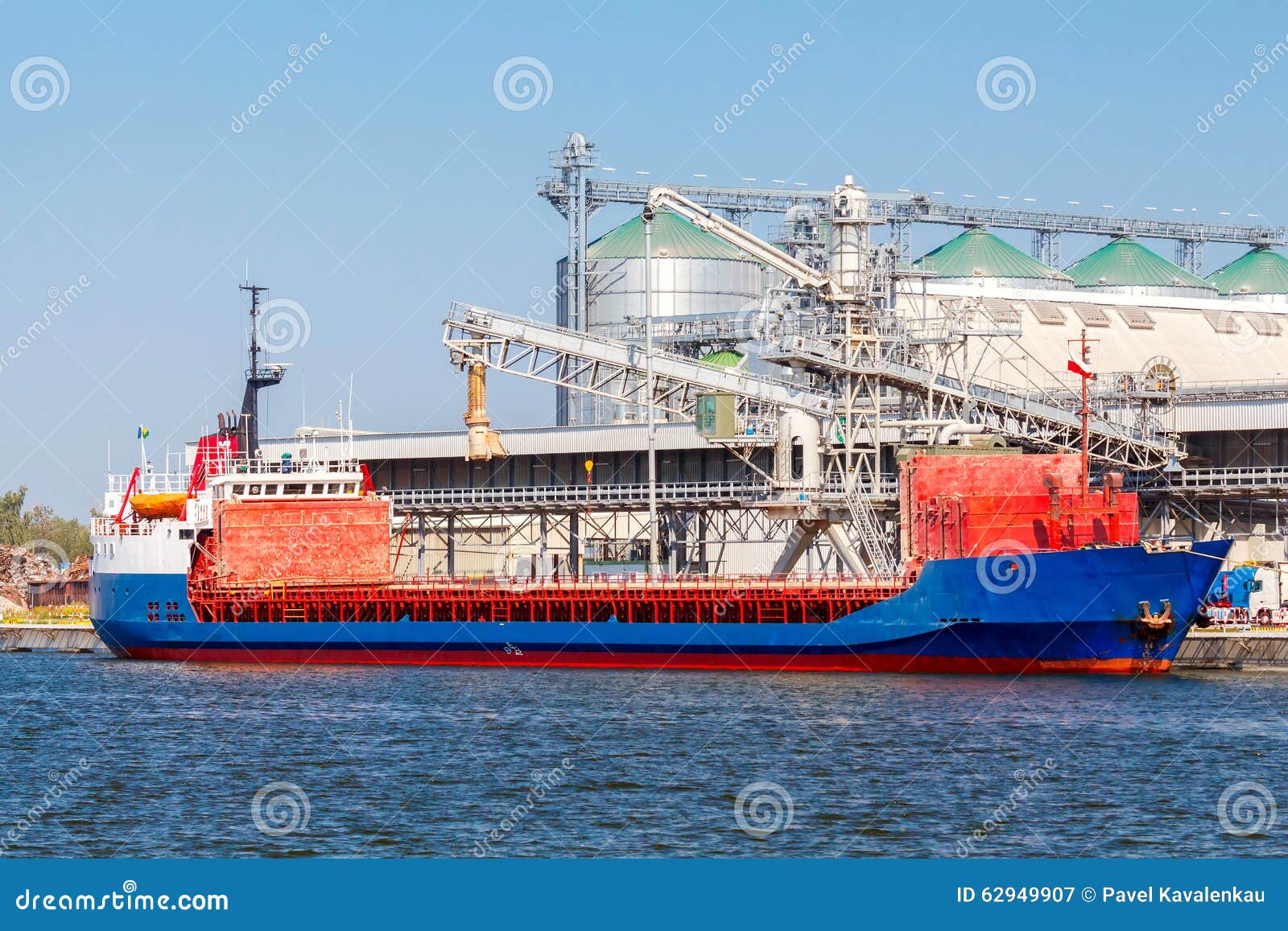 Danzig Terminal De Cargaison En Vrac Dans Le Port Maritime Image stock ...