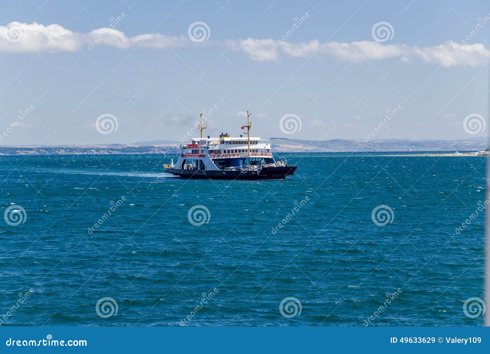 Dardanelos, Turquia Balsa No Passo De Dardanelos Imagem de Stock ...